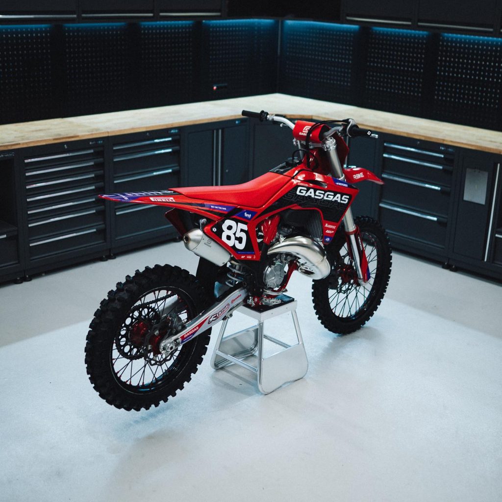 GASGAS 125 MC 2024 kit DECO DROP by KUTVEK | RBIKE MOTOS